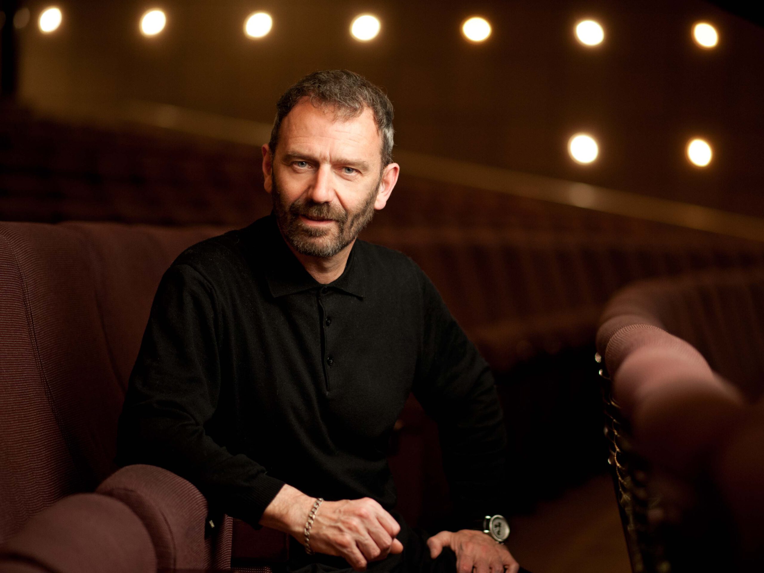 „Der Erde etwas zurückgeben“: James Sutherland (Pfalztheater ...